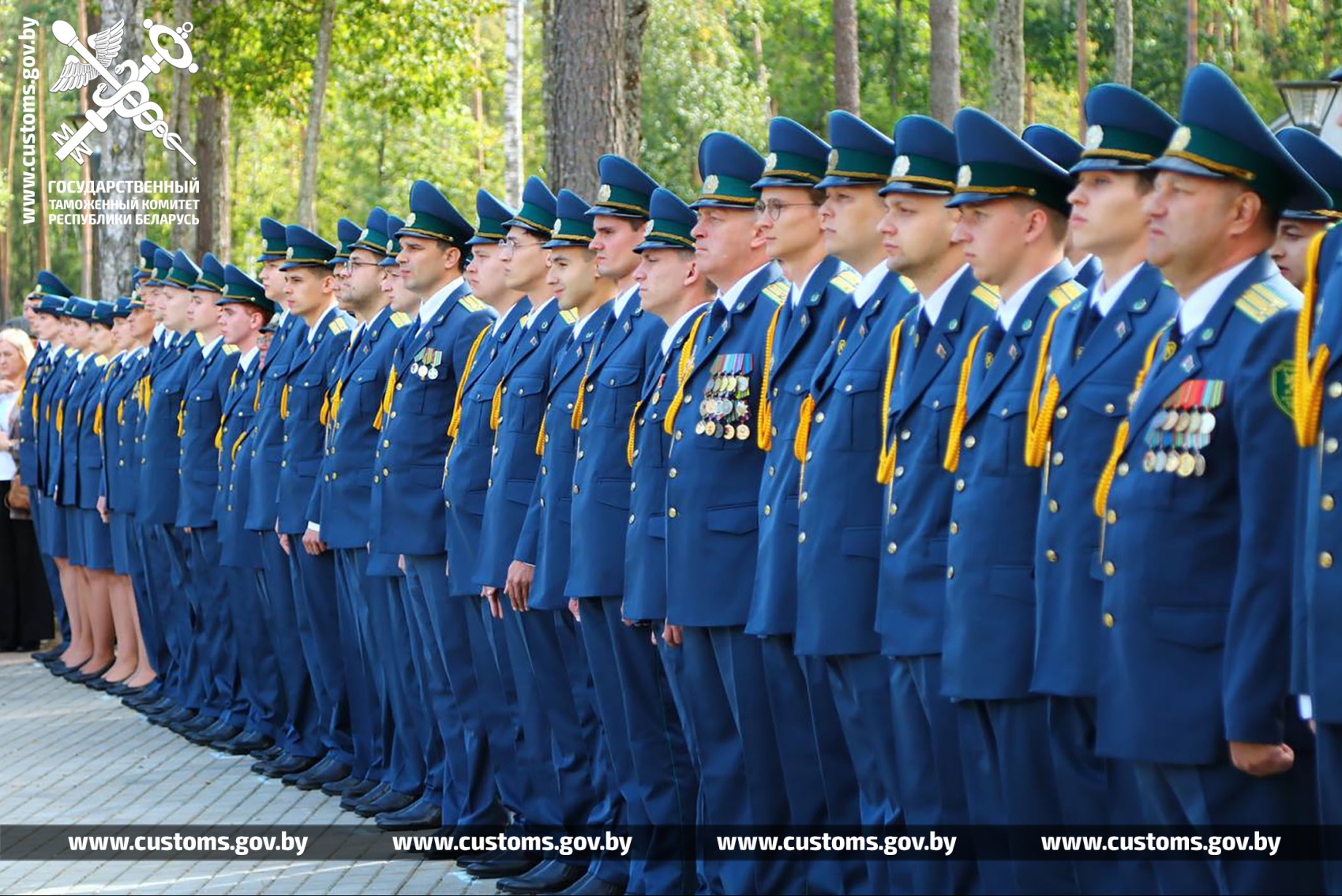 On the eve of the professional holiday, 172 young customs officers from ...